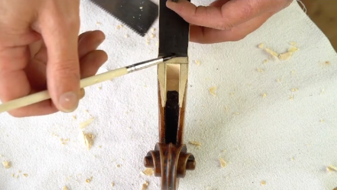 Glimpse into Violin Neck Graft Course Part 1 – Iris Carr Restorations